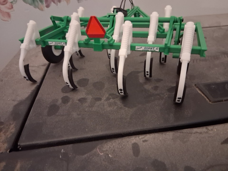 1/16 Custom Scratch Glencoe Soil Saver Farm Toy Implement Chisel Plow ...