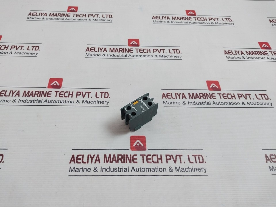 Schneider Electric LAEN11 Auxiliary Contact Block 690V 10A LC1E/CAE | eBay