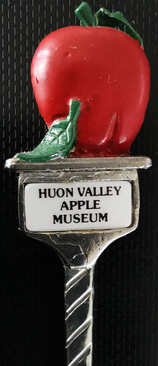 Huon Valley Apple Museum Randa 3D Figurine Collectable Souvenir Spoon ...