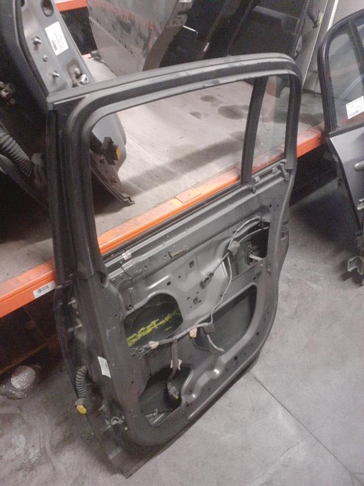 Fusee avant droit RENAULT VEL SATIS PHASE 1 2.2 DCI - 16V TURBO /R ...