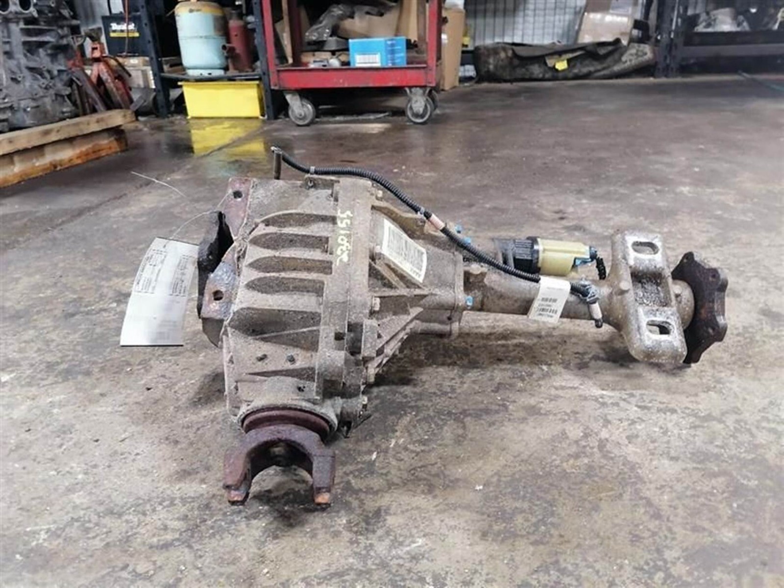 2009-2013 Chevy Suburban 1500 Front Axle Differential Carrier 3.42 ...