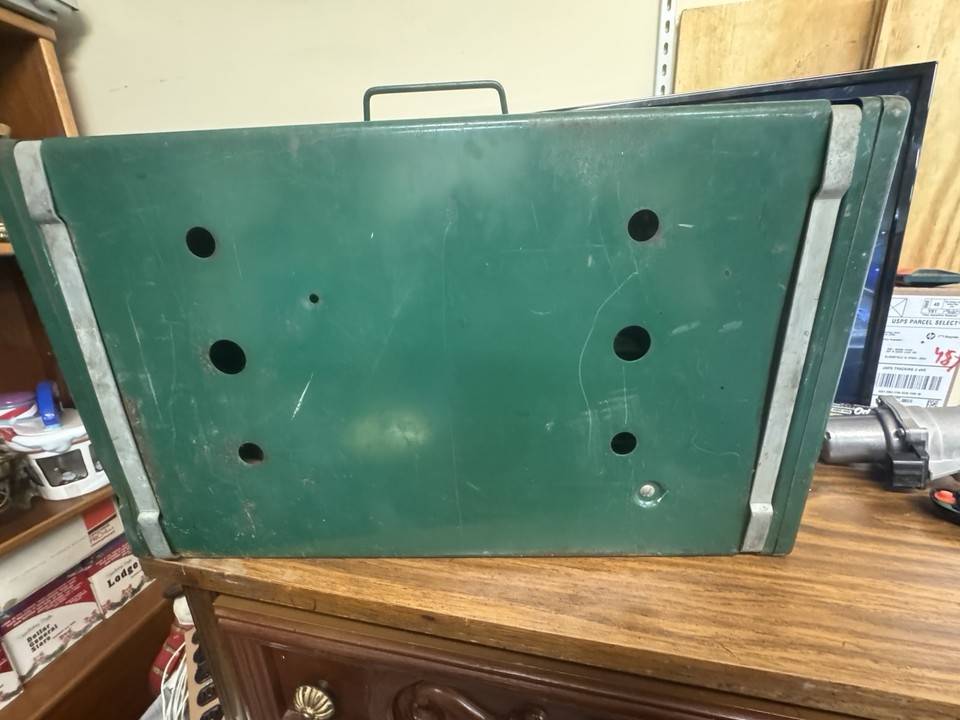 Vintage Coleman Model 413D Dual 2 Burner Green Gas Camping Stove Copper ...
