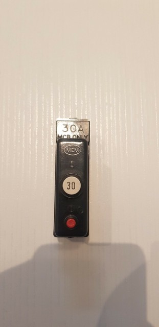 MEM 30QCB Old Style MCB 30a Push Button Circuit Breaker Complete With ...