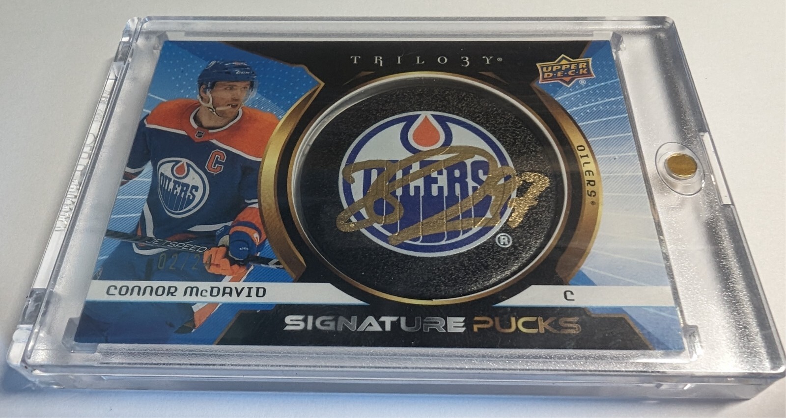 Connor Mcdavid Trilogy 23-24 Gold signature pucks /24 | eBay