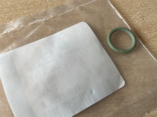 GENUINE VAUXHALL CORSA D E ZAFIRA C ADAM OIL RETURN PIPE TUBE SEAL ...