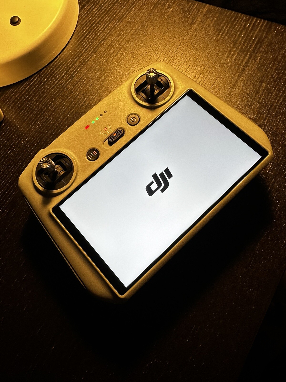 DJI RC Smart Remote Controller RM330-Air 2S, Mini 3, 3 Pro, Mavic 3, 3 ...