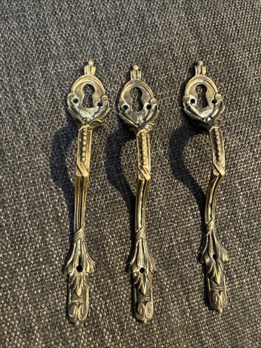 Antique Brass Key Hole Escutcheon Finger Pulls - Set of 3 | eBay