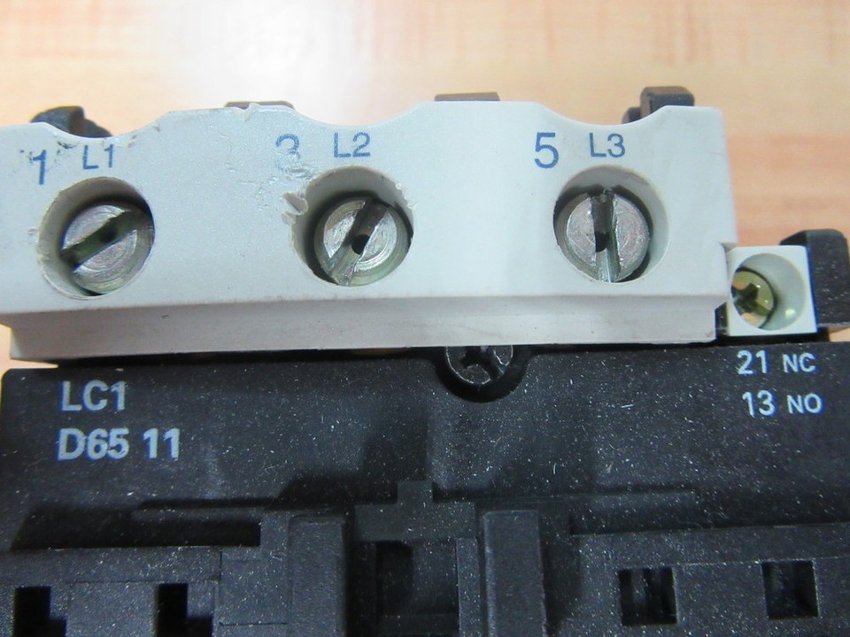 Telemecanique LC1 D6511 Contactor LC1 D6511 F7 W/O Front Cover (Pack of ...