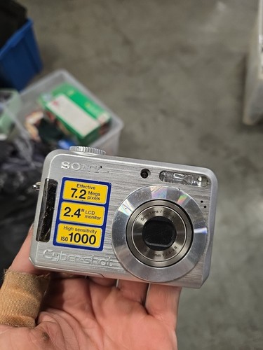 Sony Cyber-shot DSC-S700 7.2MP Digital Camera - Silver - Parts/Repair ...