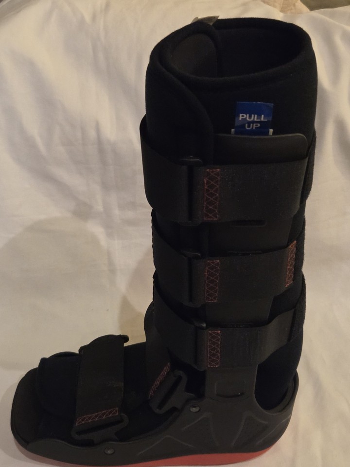 Xcel Trax Ankle Walker Brace/Walking Boot Medium Adjustable - XcelTrax ...