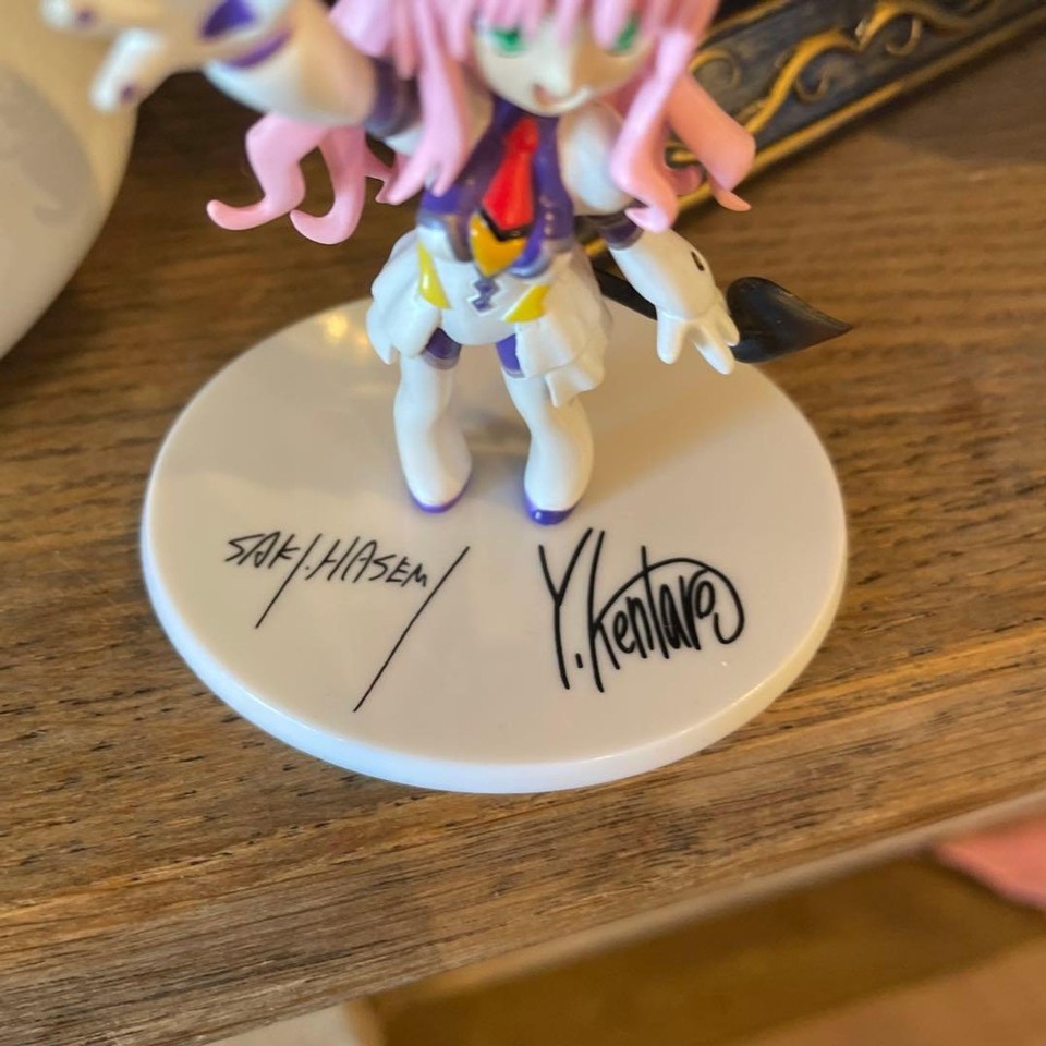To LOVE-Ru Limited Edition Figure with Original Author's Signature | eBay
