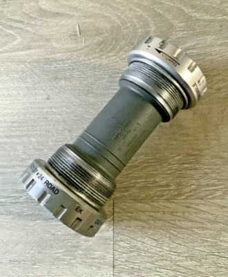 SHIMANO 105 BOTTOM BRACKET HOLLOWTECH SM-BB 5700 ROAD BSA THREADED | eBay