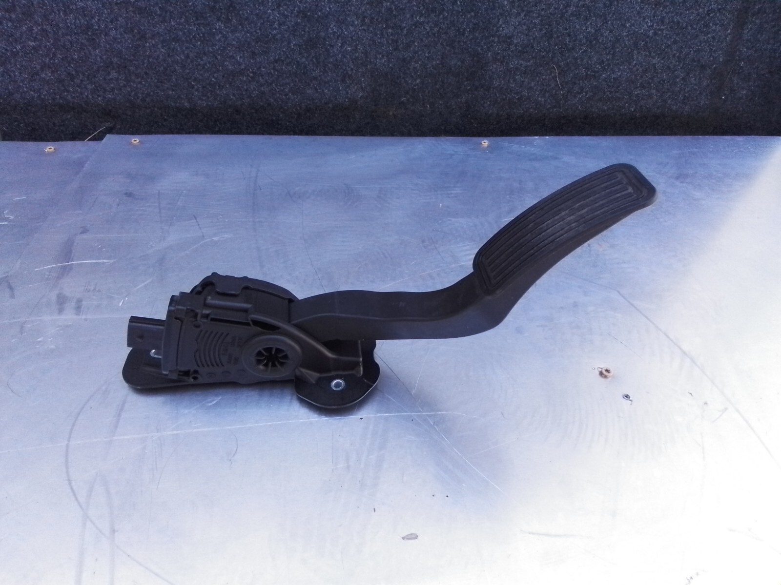 2013-2022 Tesla Model X MX Accelerator Throttle Gas Pedal Assembly BE5C ...