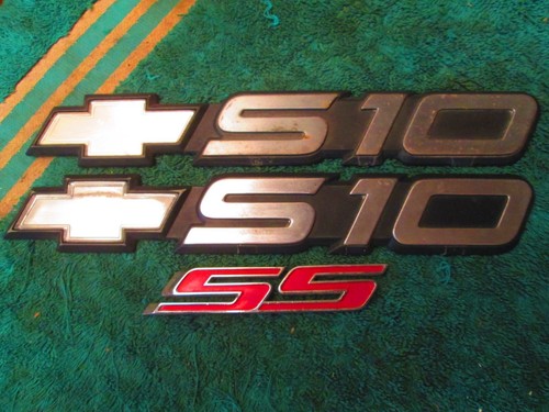 Chevy S10 Emblems Door Trim Badges SS Red Emblem Pickup Truck | eBay