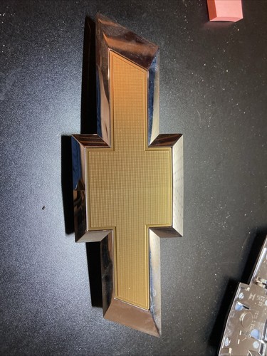2015 - 2020 CHEVY COLORADO FRONT GRILLE GRILL EMBLEM 84238670 OEM GM ...