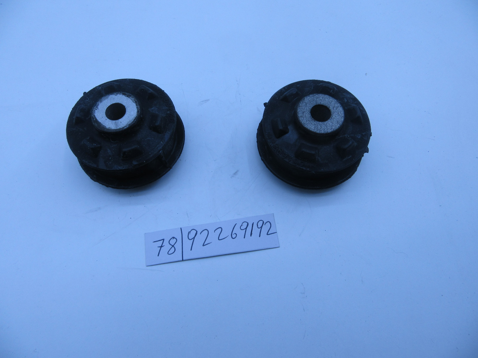 REAR GENUINE Top Strut Mount holden VE VF WM WN COMMODORE Rear Shock ...