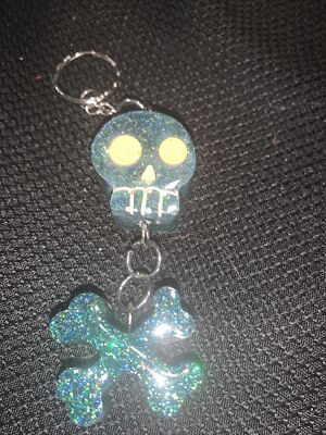 Handmade Resin Skull an cross bones Keychains Please Read Descriptions ...