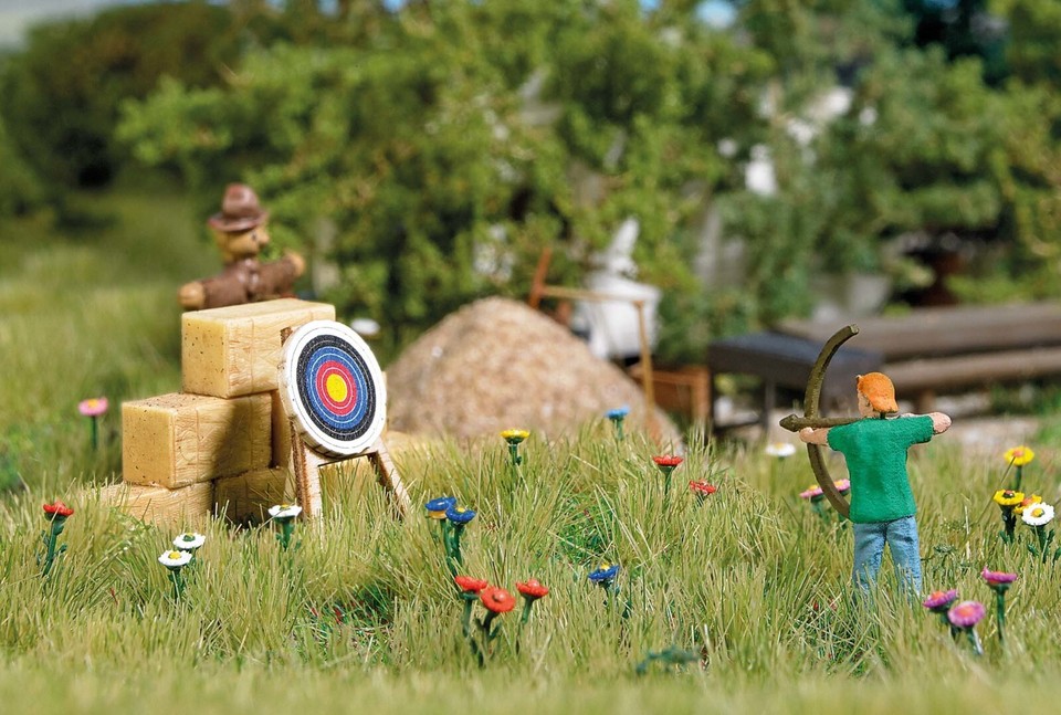 HO Scale Accessories - 7865 - Action set - Archer with target | eBay