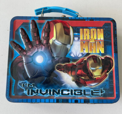 Iron Man 2 I'm Invincible Tin Box 2010 Lunch Box Marvel With 10 Figure ...