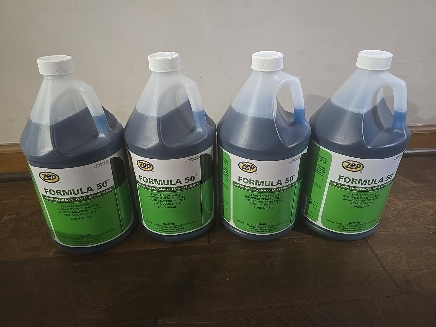 Zep Formula 50 Heavy-Duty Alkaline Cleaner - 1 Gallon (Case of 4) 85924 ...