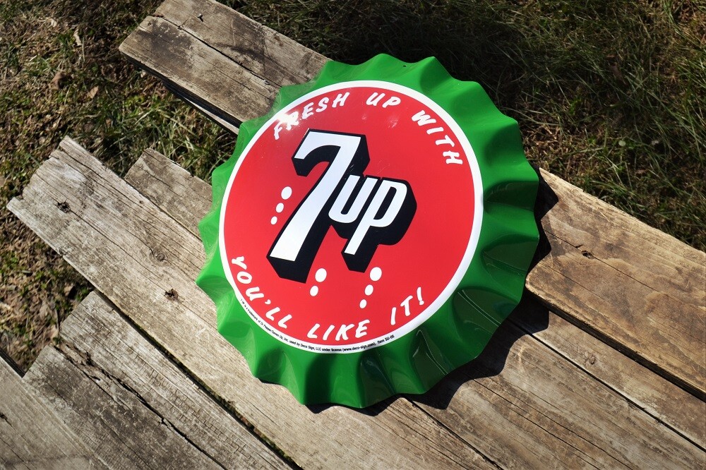 Fresh Up with 7-up Bottle Cap Tin Metal Sign - '60's Retro - You'll ...