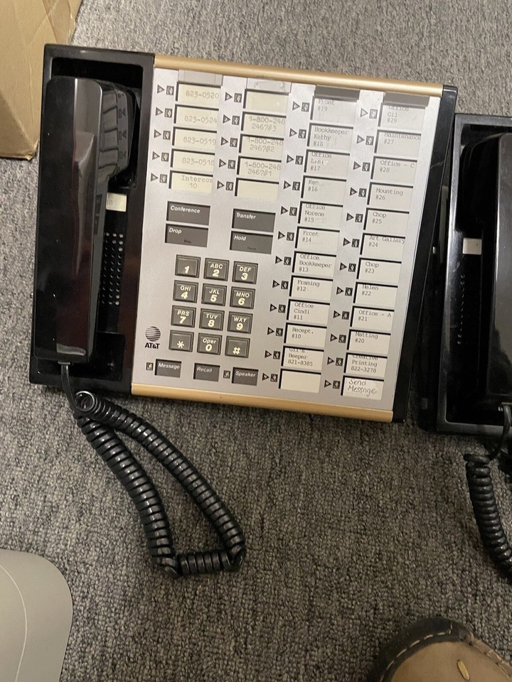 UNMATCHED TECHNOLOGY! AT&T MERLIN PLUS 820D 34 Multi-Line Business ...