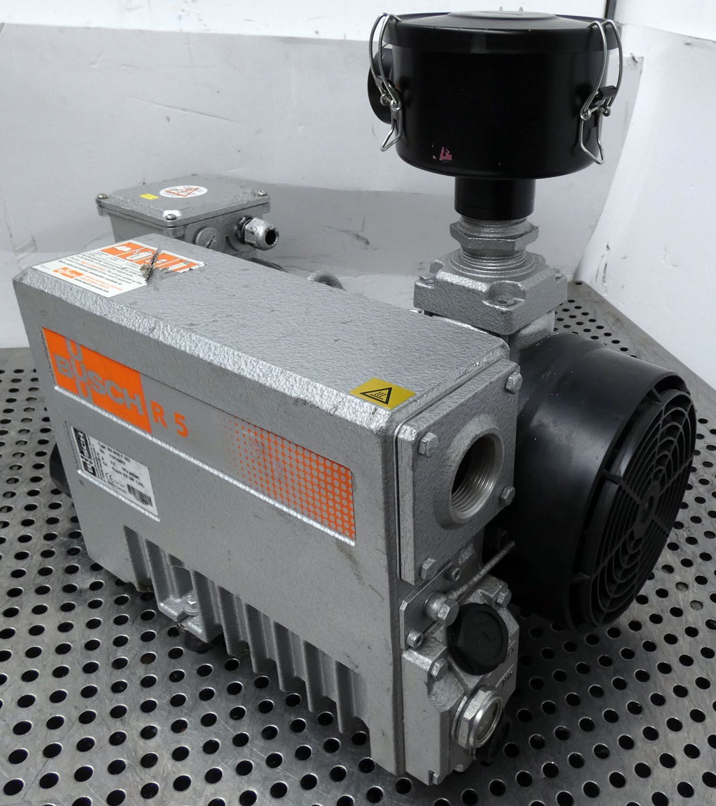 Busch RA 0025F 503 RA0025F503 Vacuumpumpe 230 V 0,75 KW 0,1 hPA -used ...