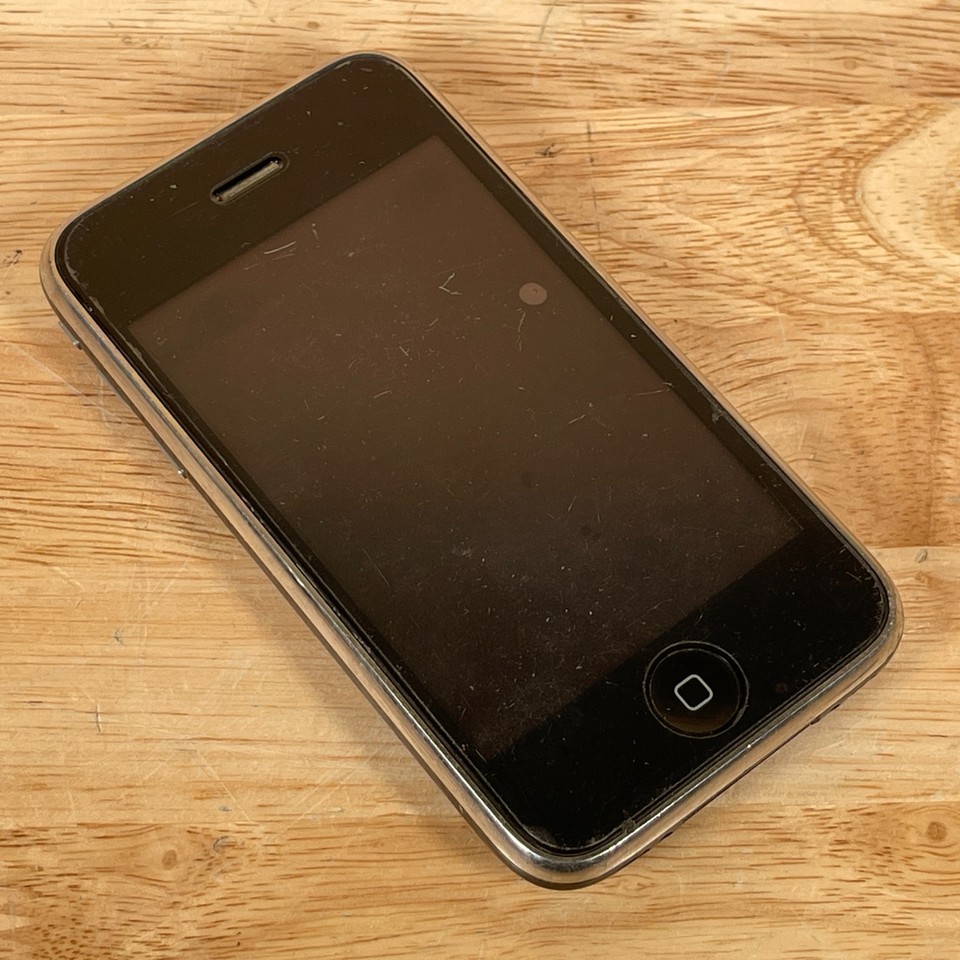 Apple iPhone 3G A1241 Black 3.5" Display 2-MP GPS (16GB+128MB) iOS ...