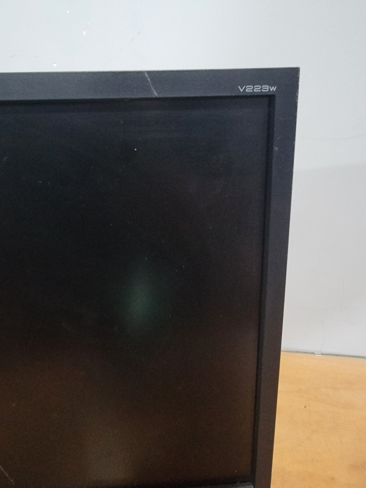 Acer V223W 22" Widescreen 1680x1050 TFT LCD Monitor With Cables 1a4 for ...