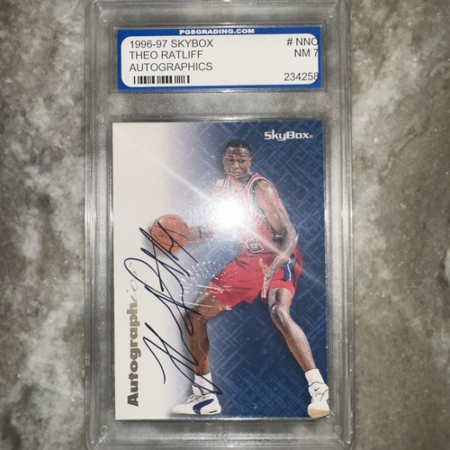 THEO RATLIFF 1996 Skybox Premium Autographics Autograph Pistons PSA 7 ...