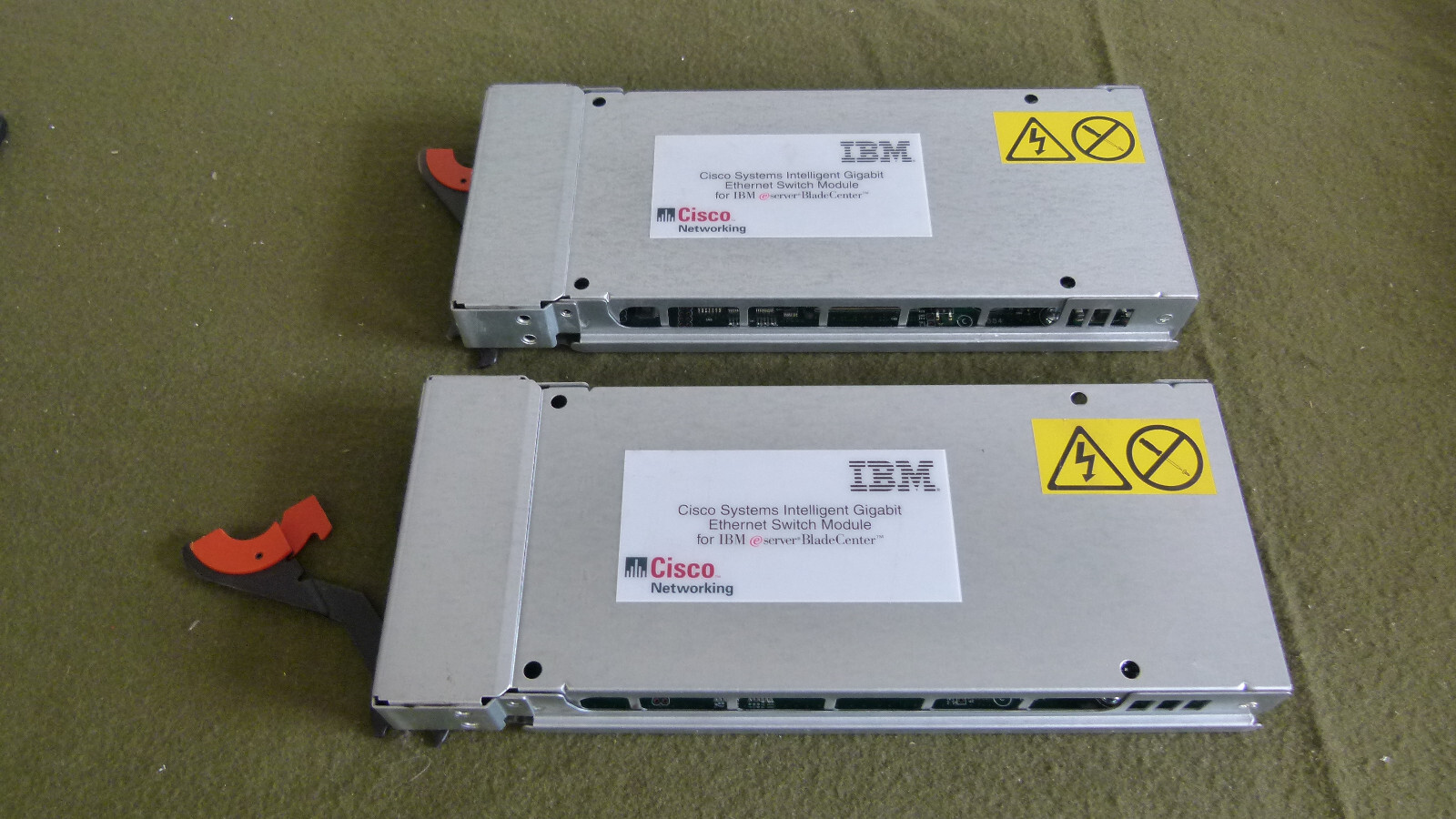 Lot of 2 - IBM Cisco Systems OS-CIGESM-1STT-EBU Gigabit Ethernet Switch ...