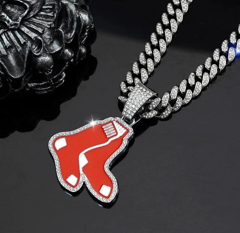 BOSTON RED SOX AUTH. 3x5 GREEN MONSTER PIECE & 24in. SOX CHAIN BRAND ...