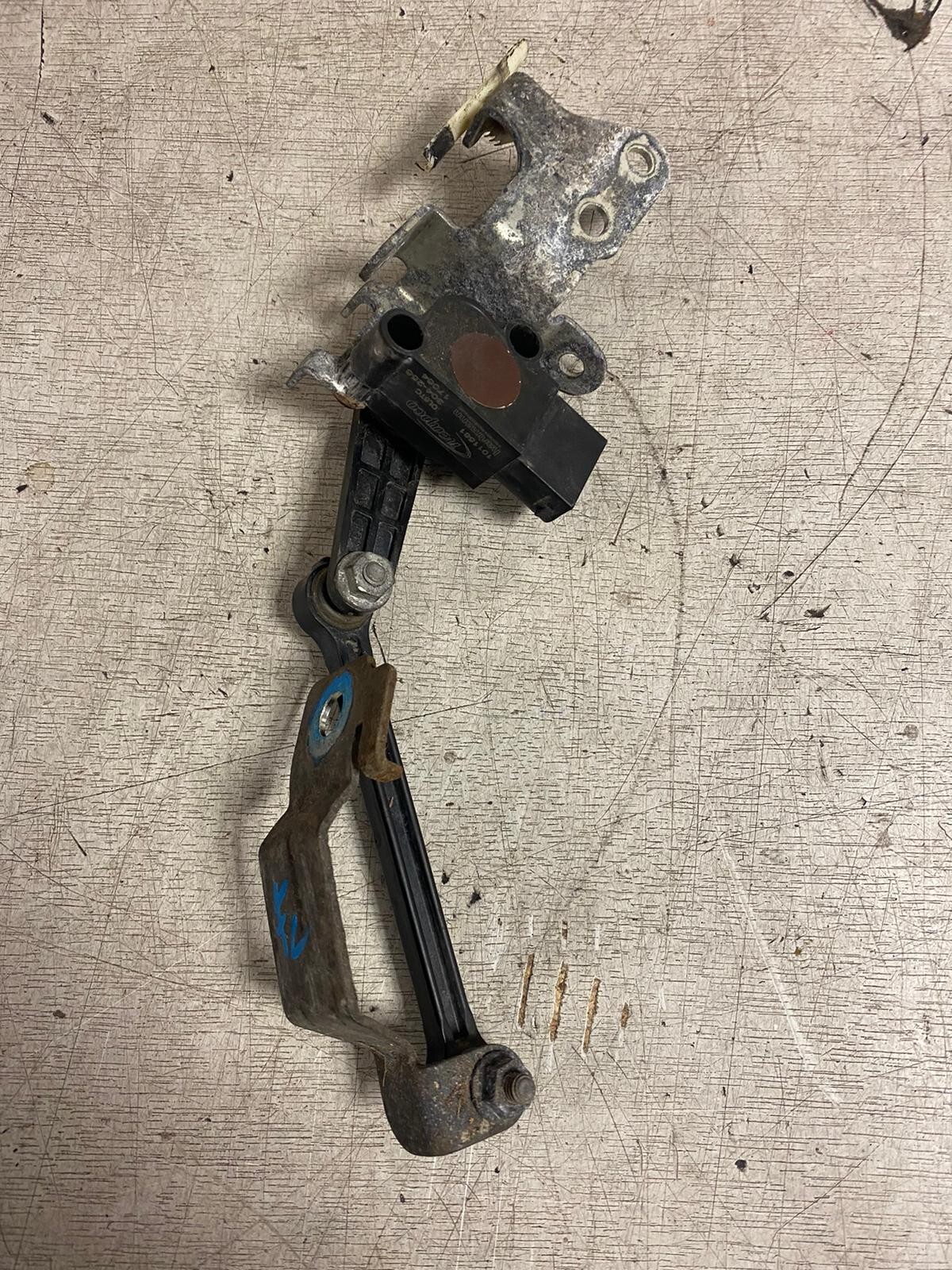 Ford Focus RS MK3 2.3 2015-2018 Headlight Level Sensor Rear G1FY-13D036 ...