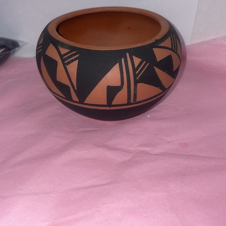 Ute Mountain Tribe Pottery Vase Signed Ruth Root Native American ...