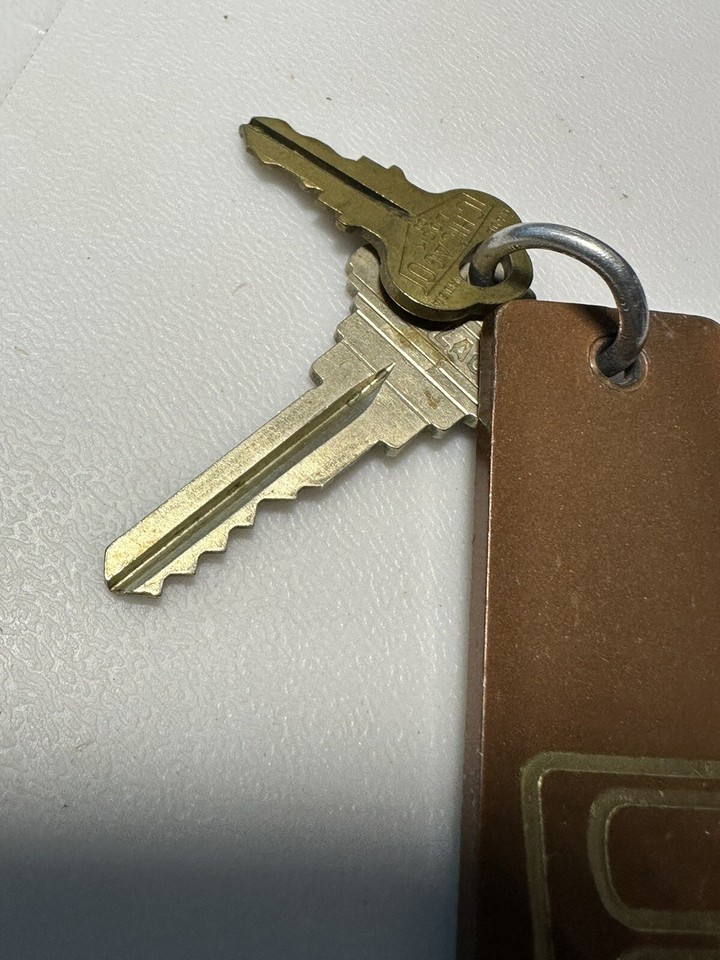 Vintage Sydney Australia Hilton International Hotel Keychain Key Ring ...