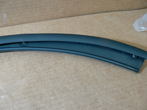 Land Rover Lr3 Lr4 Genuine Side Molding Seal Strip CGE500430 OEM for ...