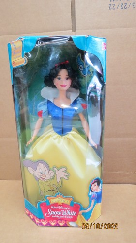 MATTEL 21932 DISNEY CLASSICS WALT DISNEYS SNOW WHITE &THE SEVEN DWARFS ...