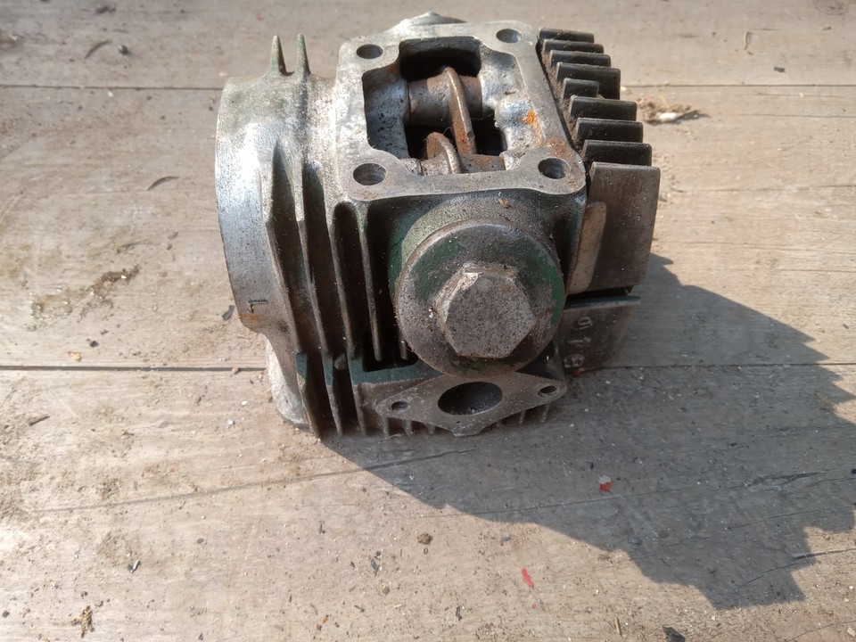 Honda Trail CT 90 Cylinder Head ct90 oem original | eBay