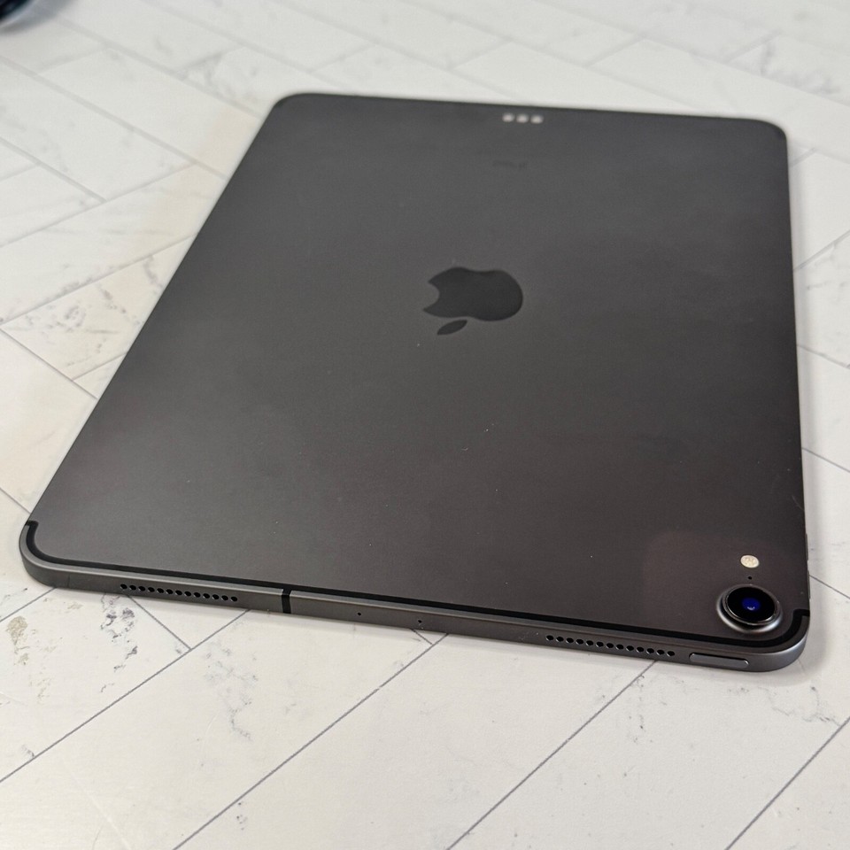 Good Condition Apple iPad Pro 11" 1st Gen. 1TB Space Gray Unlocked ...