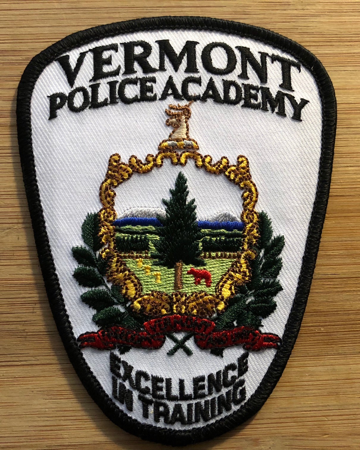 Vermont Police Academy FC EXCELLENCE IN TRAINING shoulder patch ...