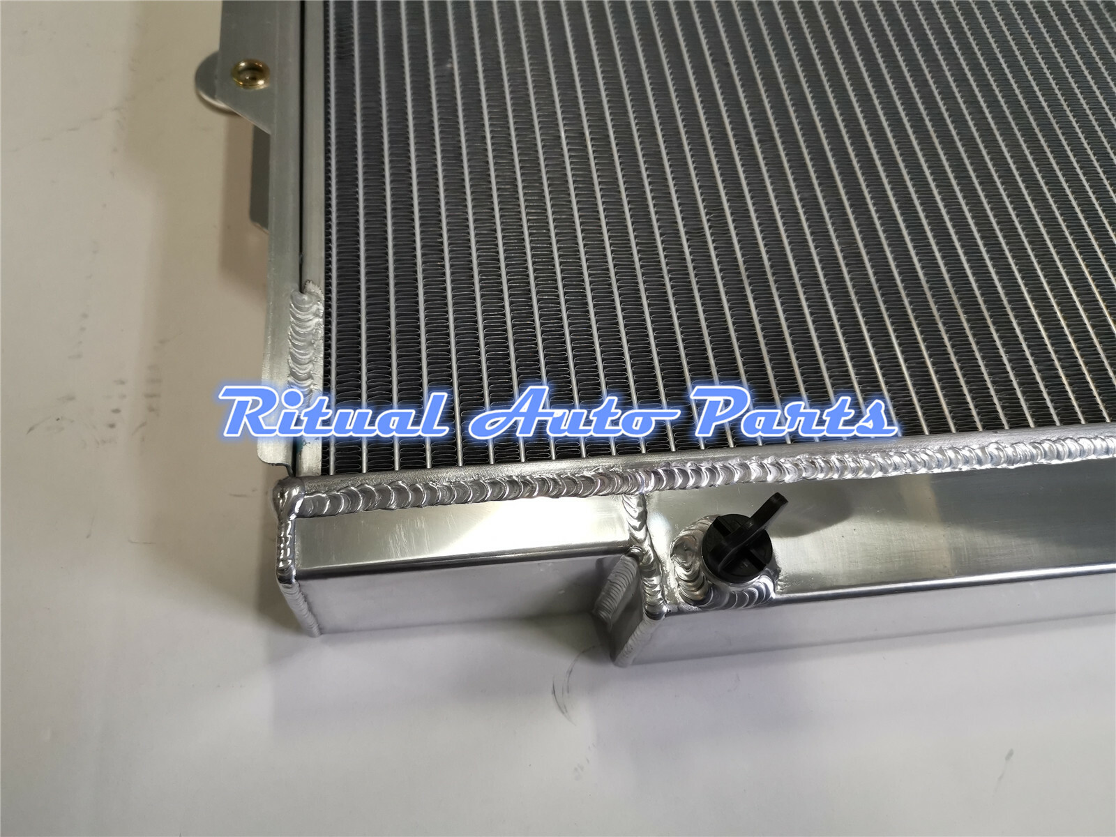 Aluminum radiator for Landcruiser 75 Series Troopy HZJ75 1HZ 1HZ-T 4.2 ...