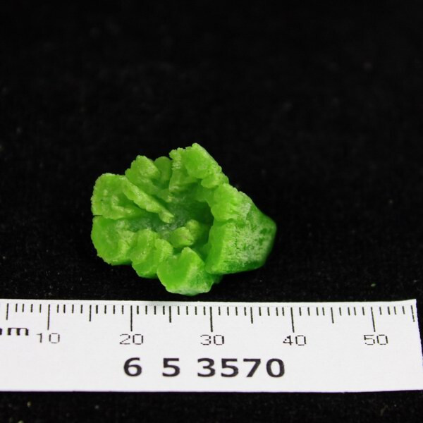 22mm HOPPER-SHAPE Green Pyromorphite crystal from China CMM653570 | eBay