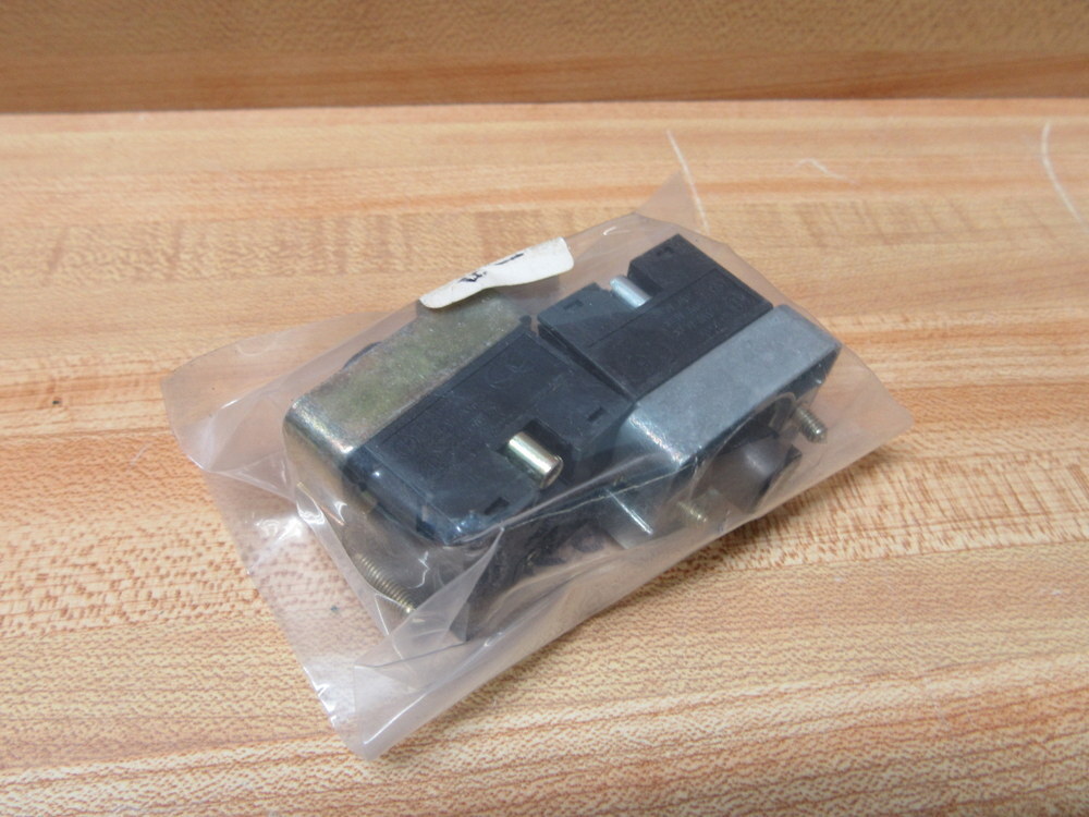 Automation Direct Ecx1050 Ba9 Red Pushbutton With Alarm Tag for sale ...