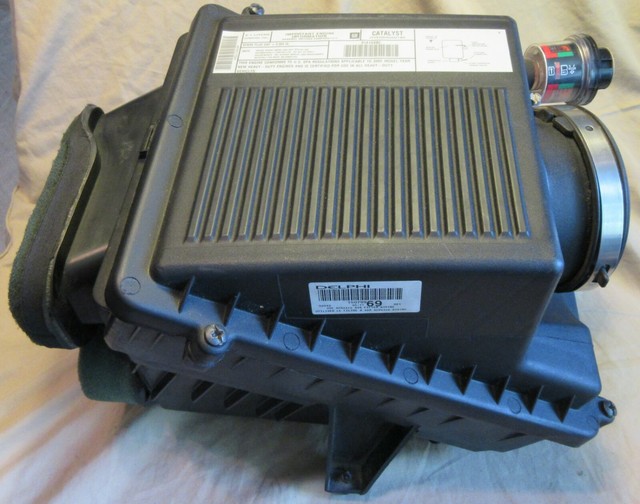 CHEVROLET / GMC AIR INTAKE CLEANER BOX ASSEMPLY. NO. 25079969, NEW | eBay