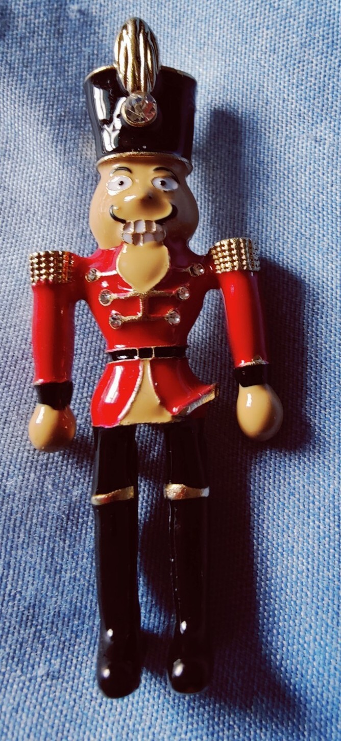 Nutcracker Brooch with Gift bag Christmas Brooch Xmas Gift Pin Badge ...