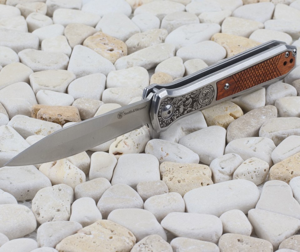 Smith & Wesson S&W Unwavered Linerlock Folding Knife Brown Wood Inlay A ...