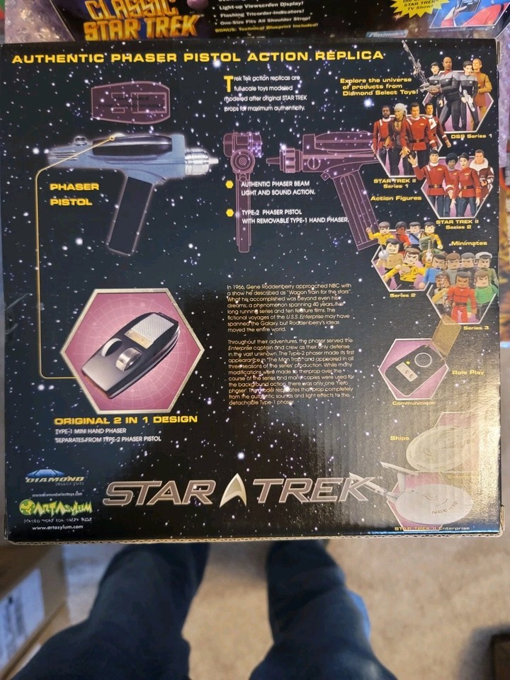 STAR TREK~TOS~CLASSIC PHASER PISTOL~DIAMOND SELECT TOYS~ART ASYLUM~2007 ...