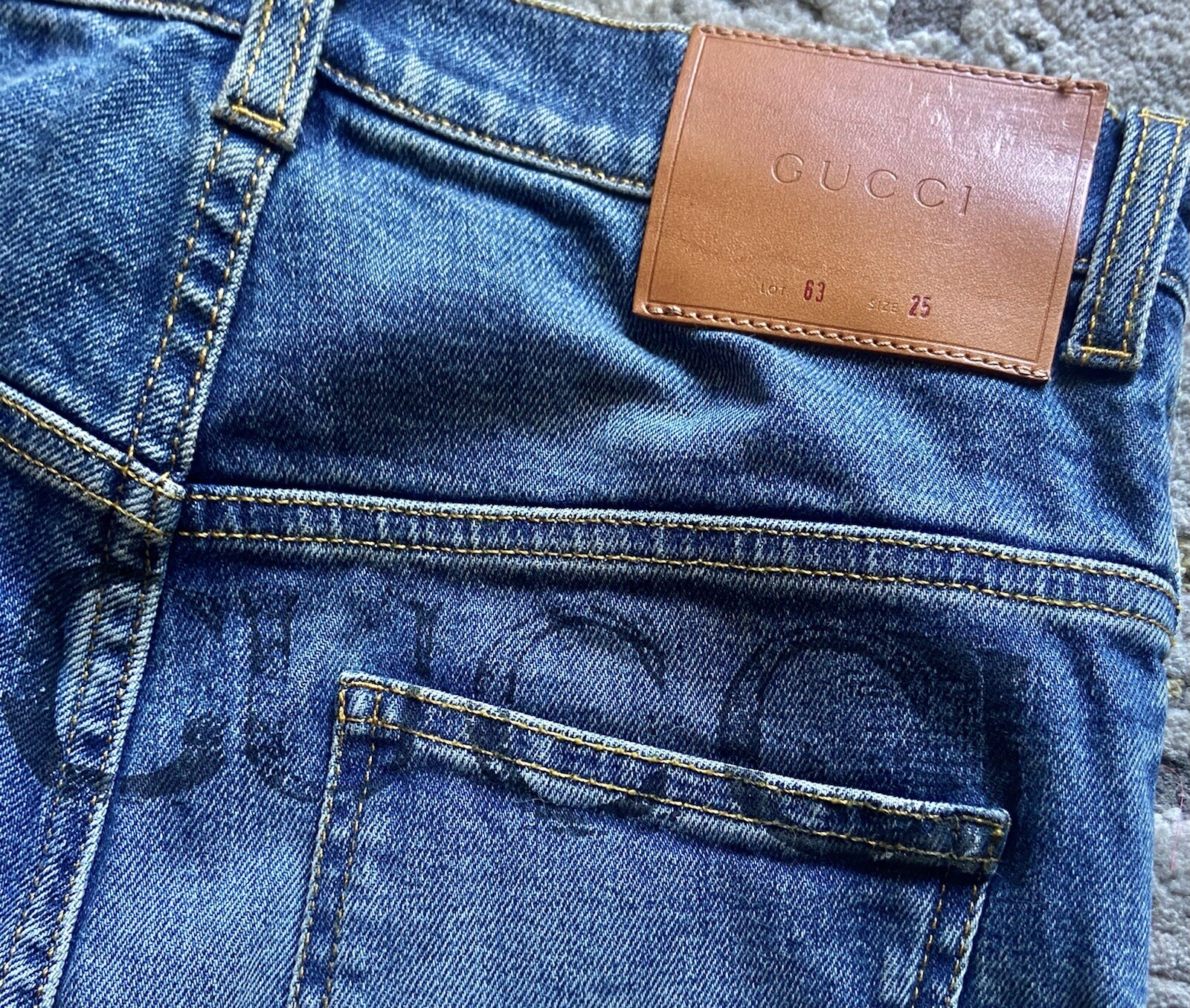 GUCCI⚡️"LA" embroidered patch logo ink stamp faded de… - Gem