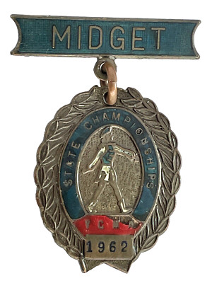 MARCHING GIRLS ~ MIDGETS ~ VICTORIAN STATE CHAMPIONSHIPS 1962 BADGE ...