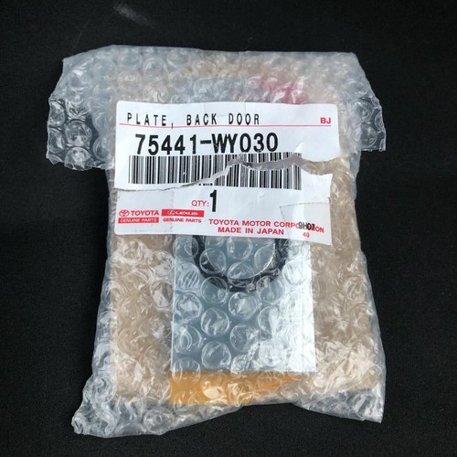 Toyota genuine Prius 30 G's rear emblem 75441-WY030 Silver Stainless ...